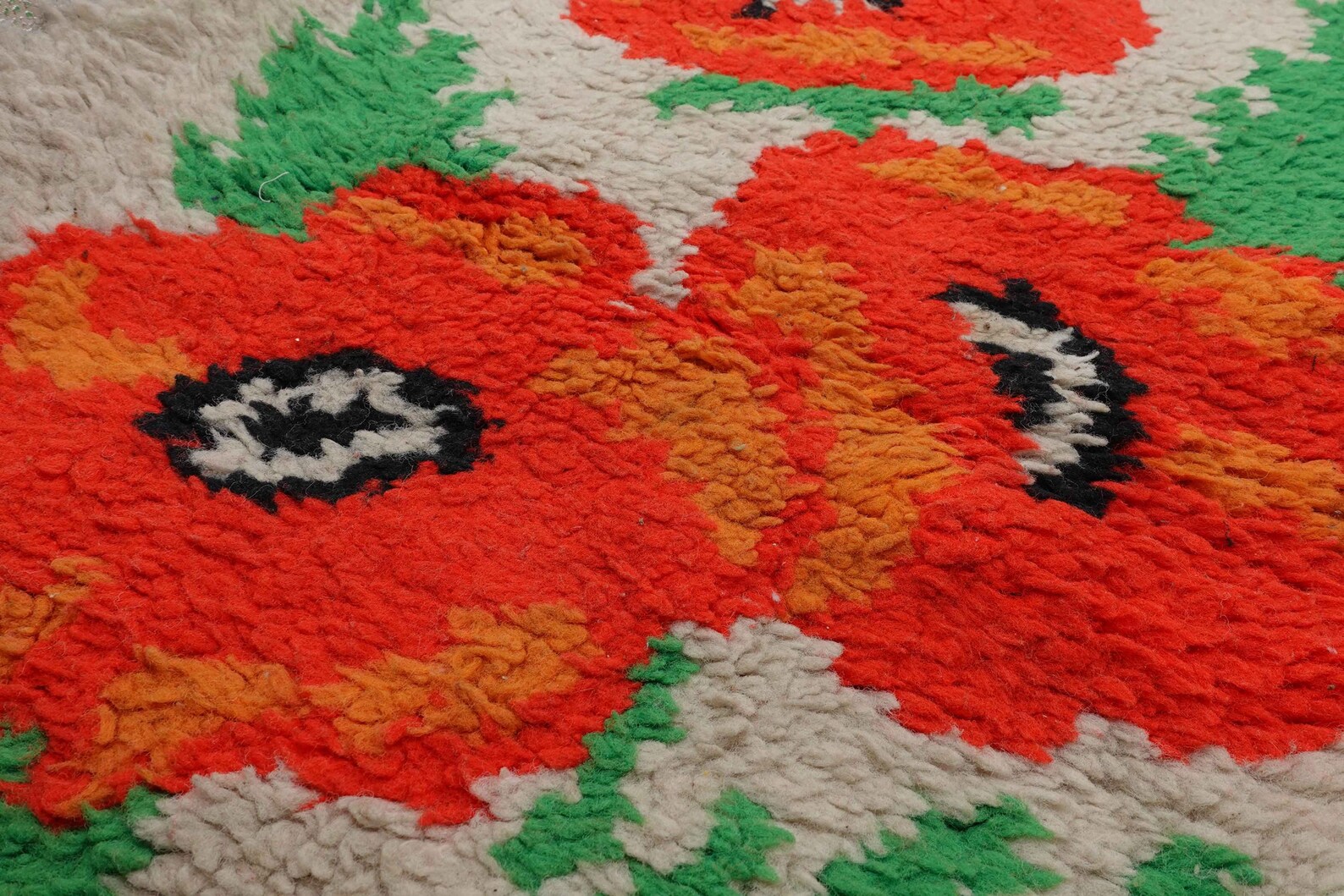 Vintage Latch Hook Rug Wall Hanging - Poppies - Tapestry - Wall Hanging ...
