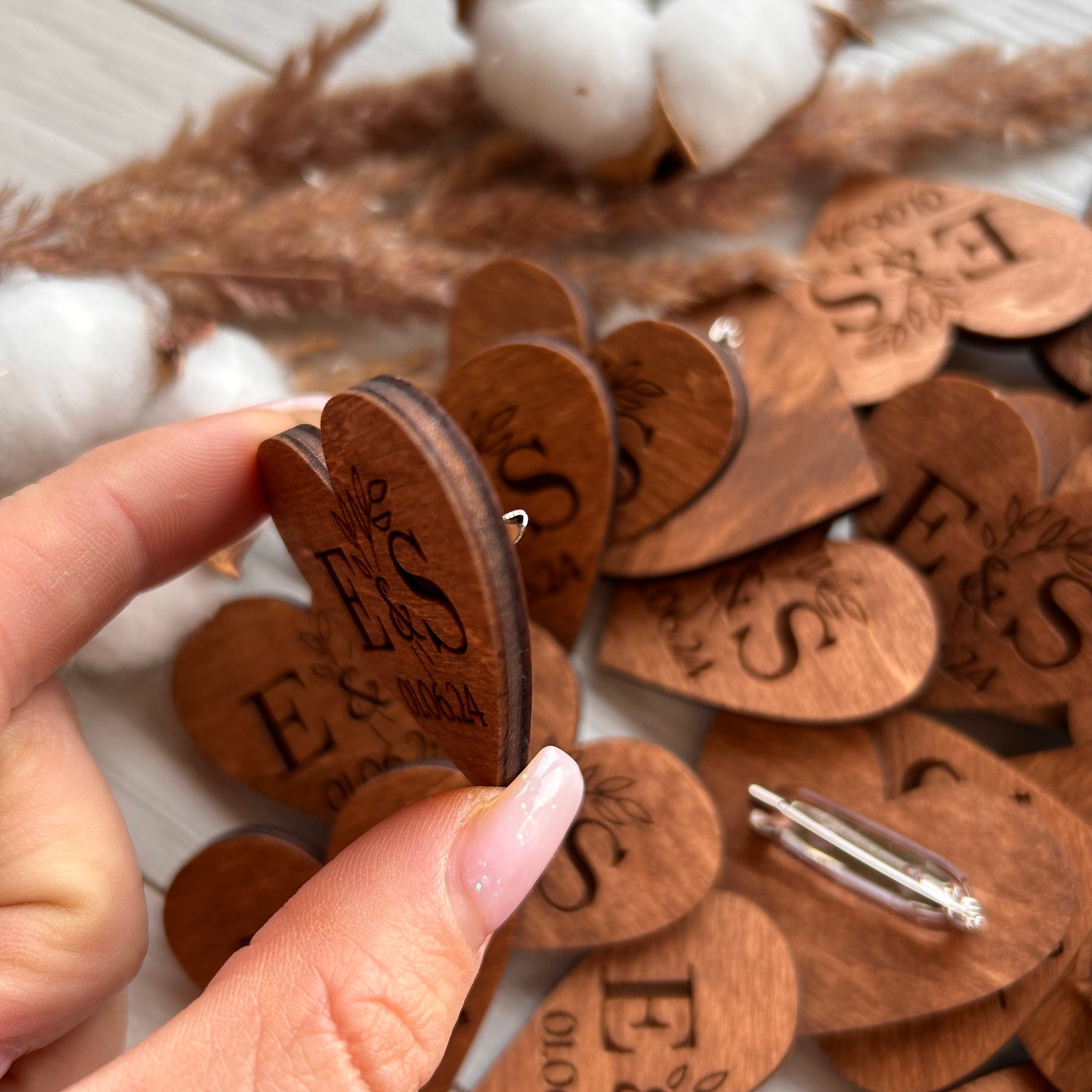 Engraved Boho Wedding Pin, Guests Boutonnieres, Rustic Boutonnieres in ...