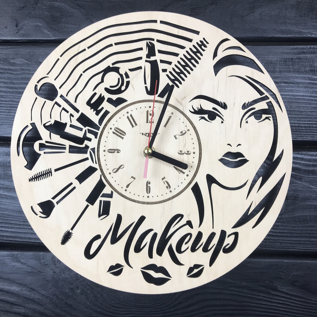 Make up Wall Clock Gift for Men Women 5th Anniversary Gift Personalized ...