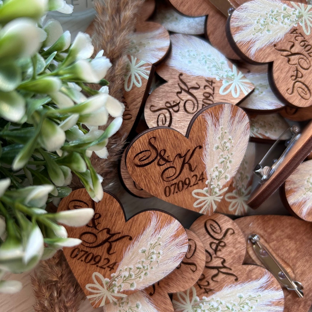 Name Brooches Guests, Wedding Name Tags, Wedding Guest Favors, Heart ...