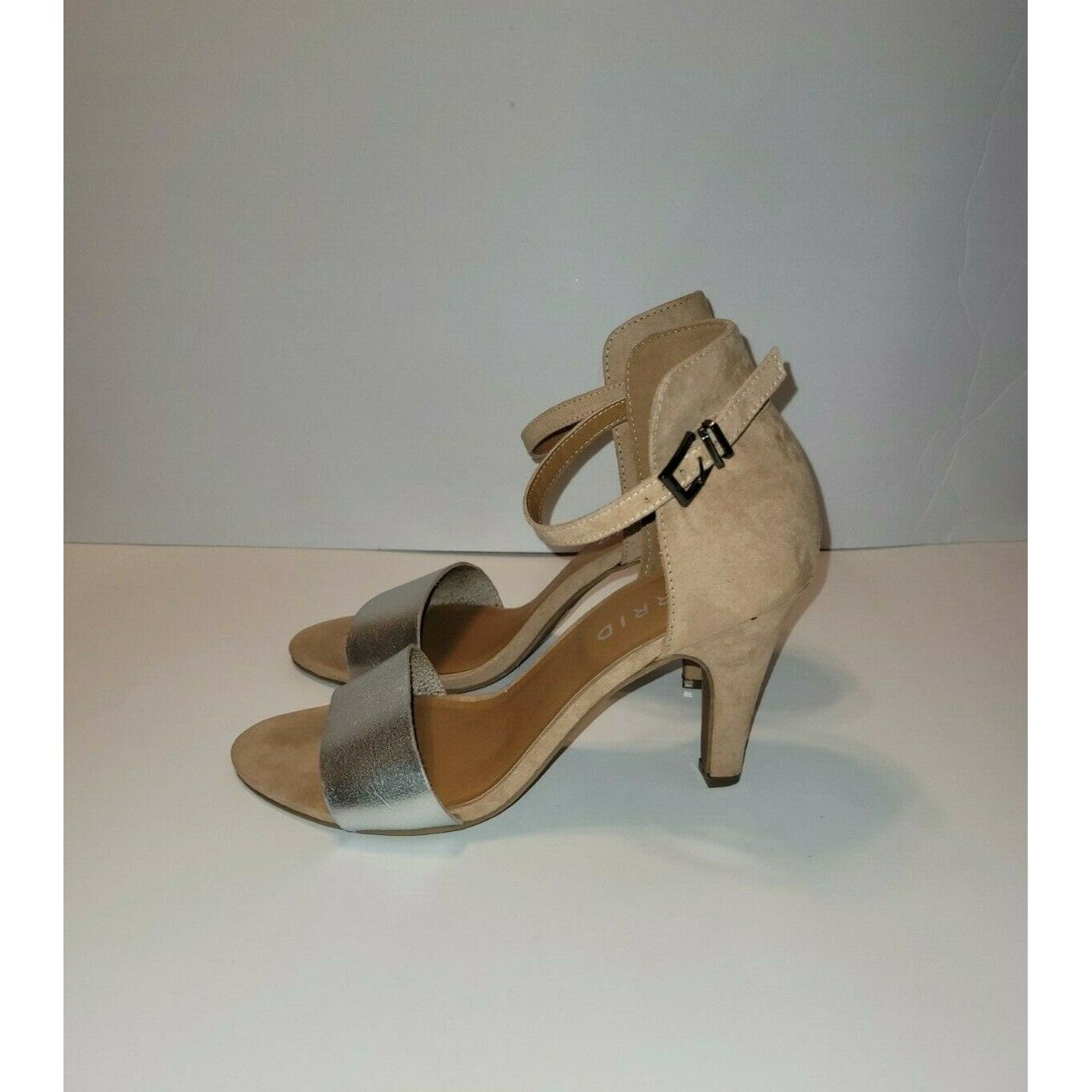 TorridEr Fußriemen Hellbraun Wildleder und Silber Leiter Größe 10 - Etsy.de