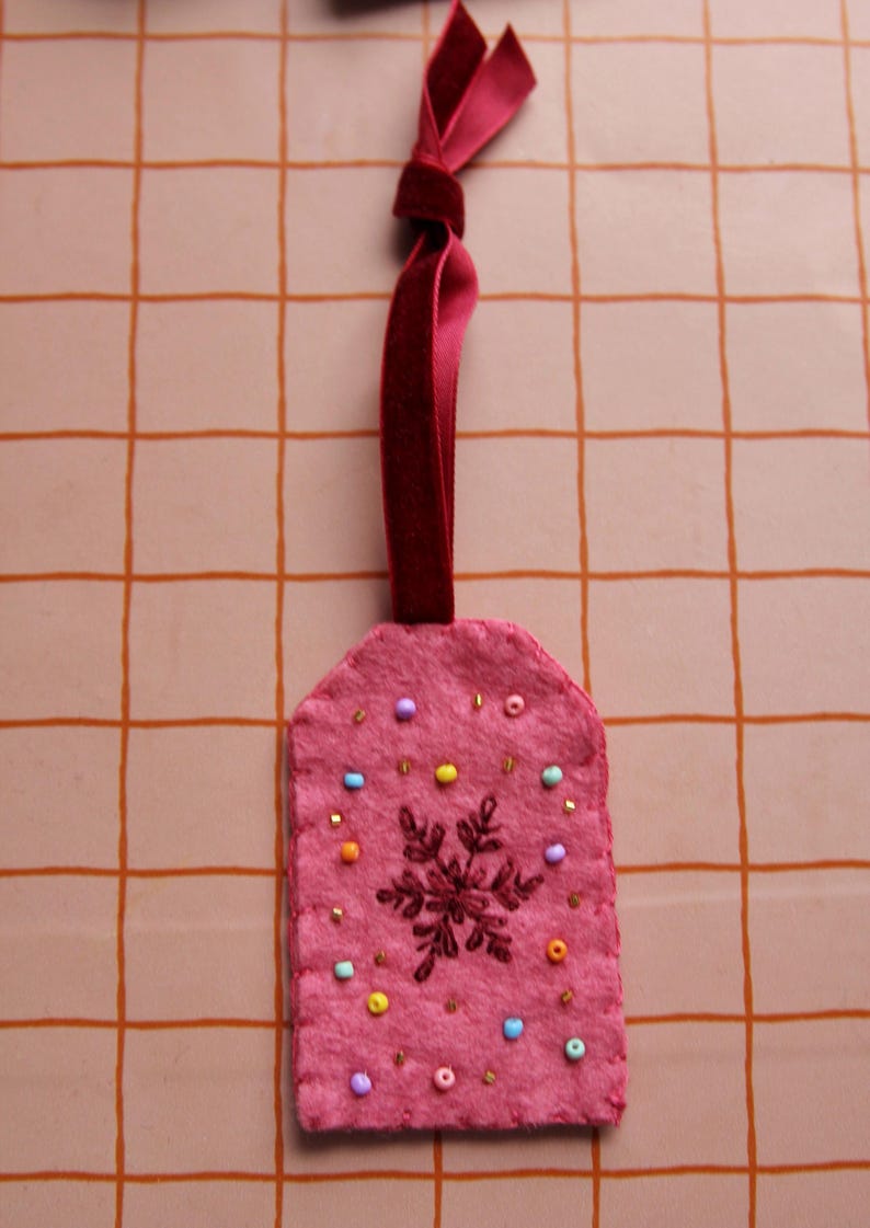 PDF DOWNLOAD: Holiday Gift Tags Hand Embroidered Christmas Gift Tags - Etsy