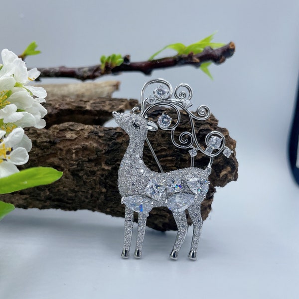 Reindeer Brooch - Etsy