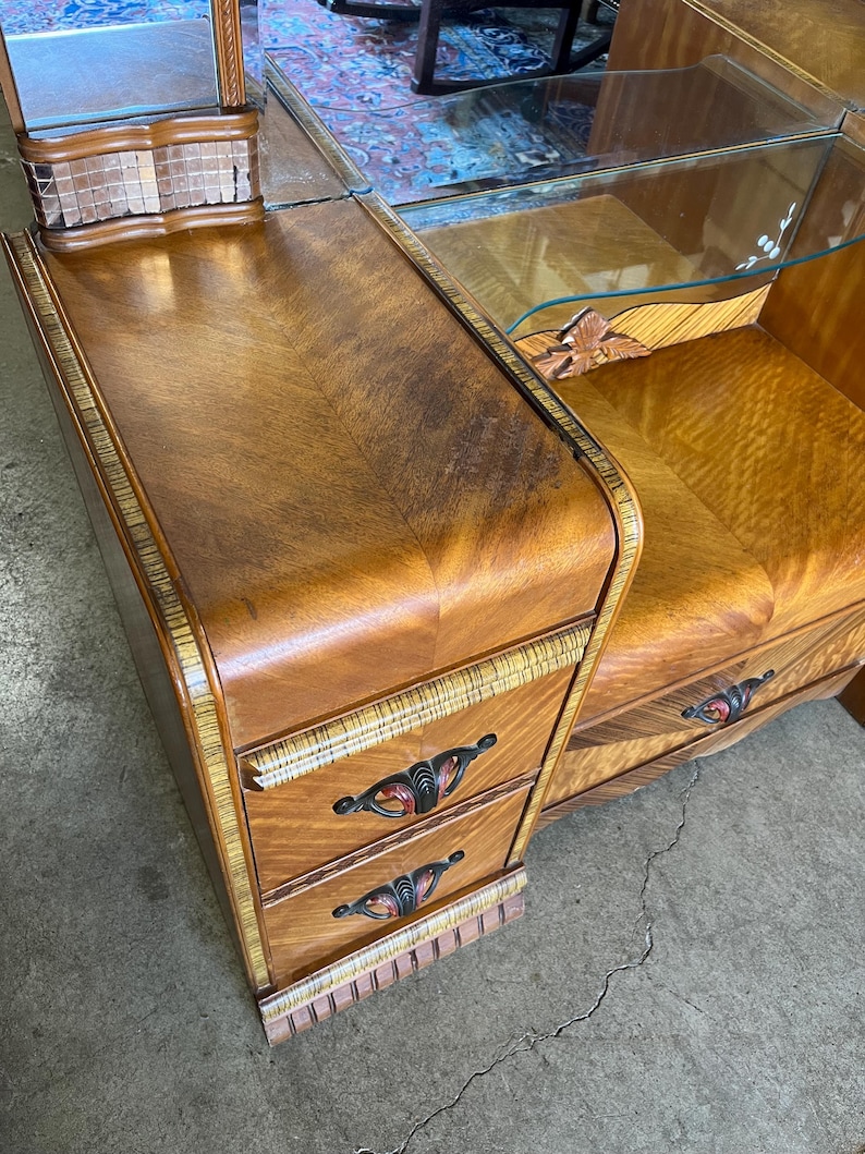 Art Deco Waterfall Style Vanity and Mirror - Etsy