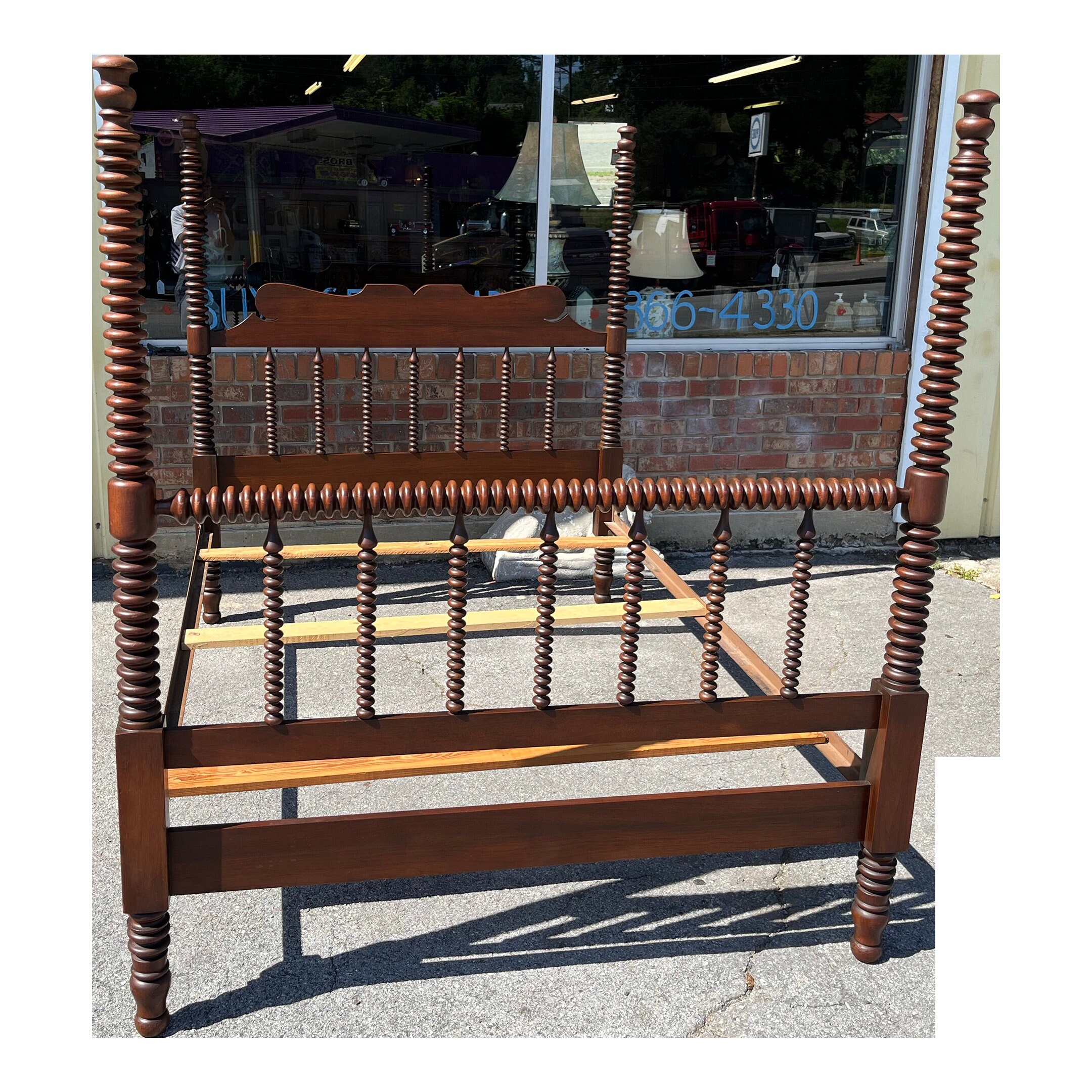 Early 20th Century Walnut Spool Bed - Etsy