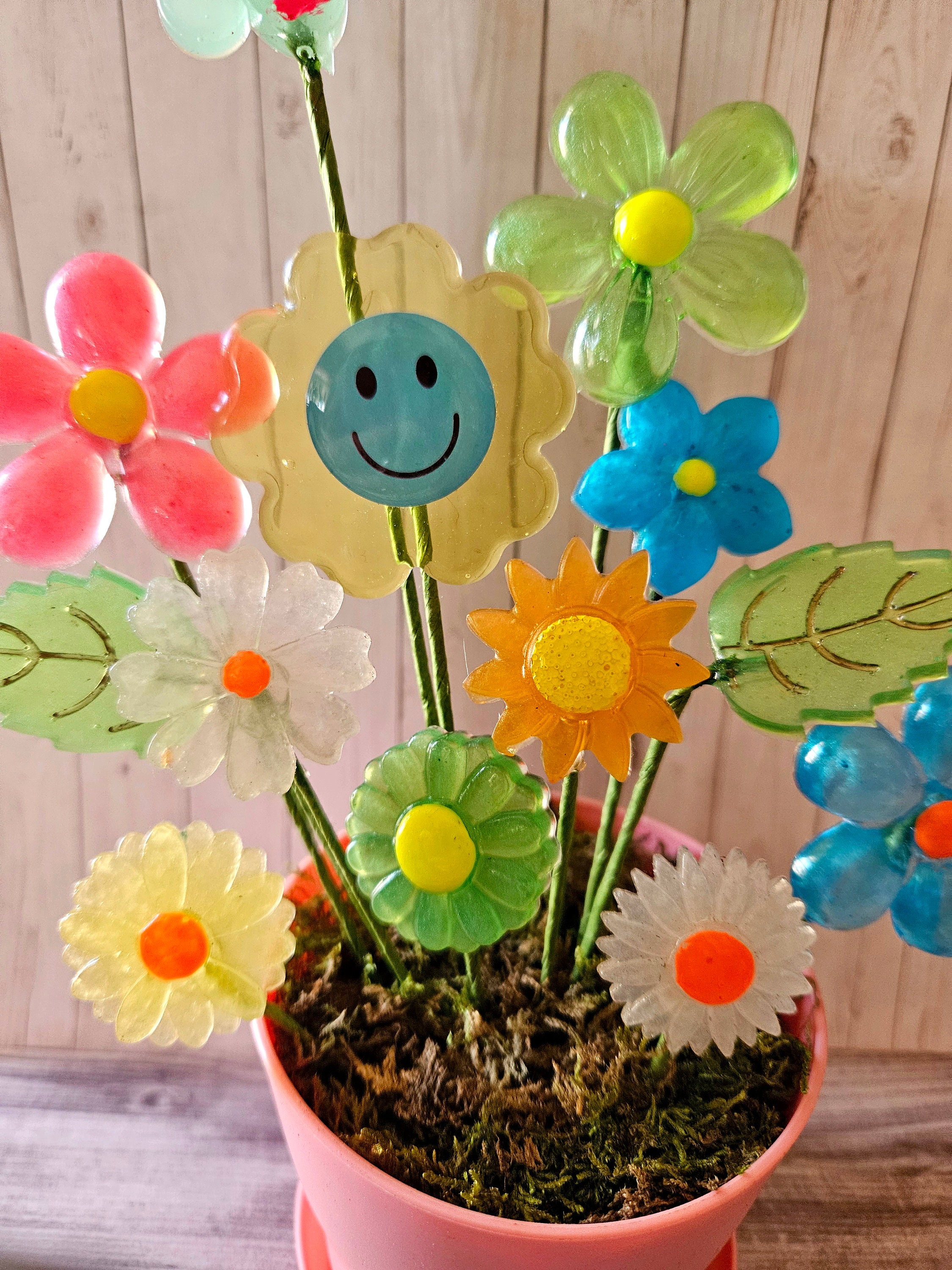 RETROSTYLE Midcentury Lucite FLOWERS With Happy Face in a Flowerpot in ...