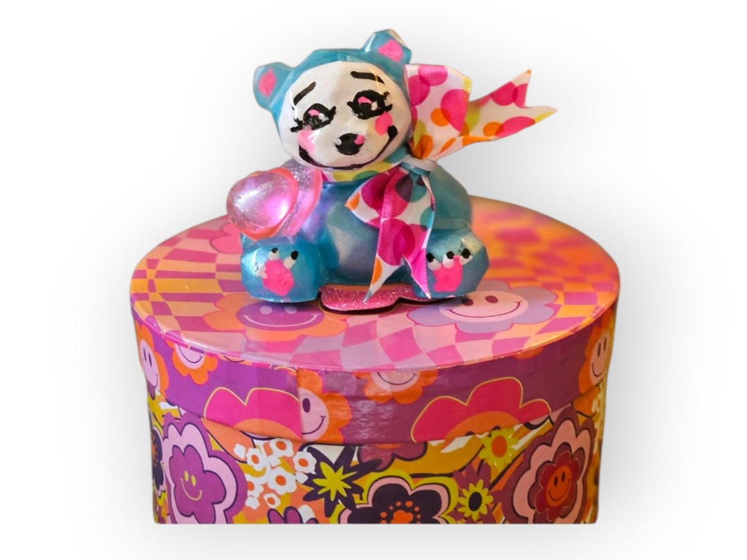 Teddy Bear Statue in Resin BLACKLIGHT Pearlescent BLUE - Etsy