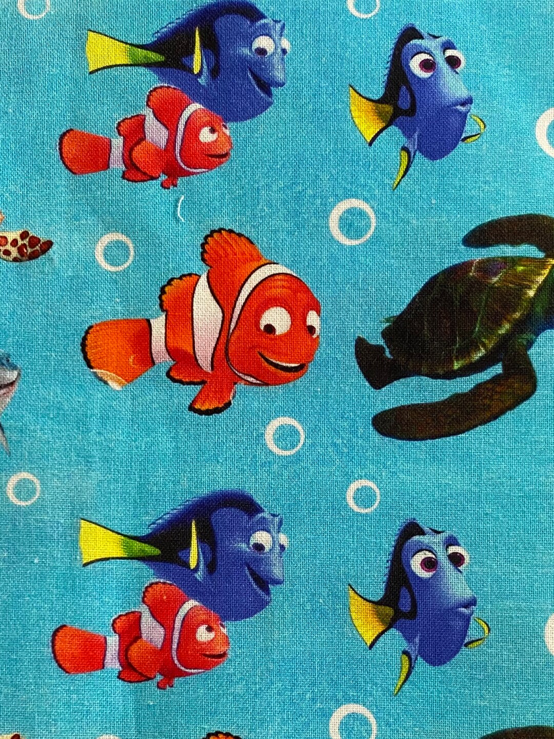 Disney Finding Nemo Cotton Fabric Fat Quarter Fat Eighth Tumbler, Nemo ...