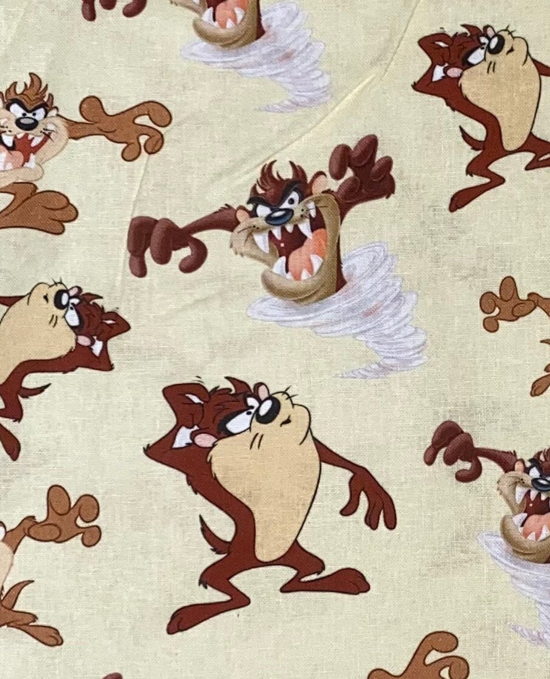 Tasmanian Devil Fabric 100% Cotton Fabric Fat Quarter Tumbler Cut ...