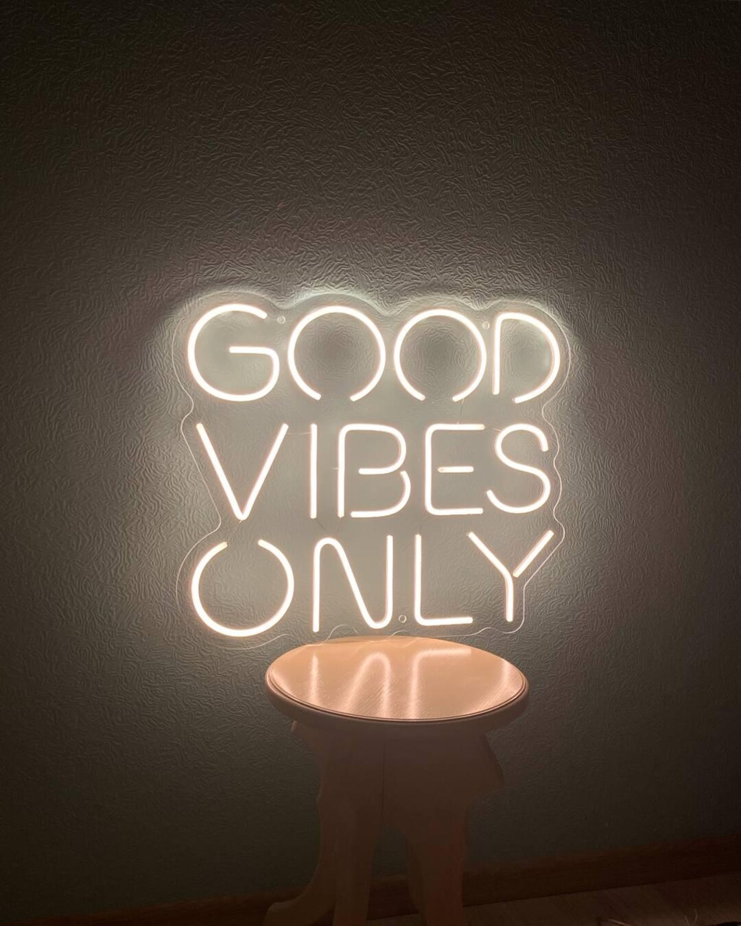 Neon Good Vibes Only Sign, Neon Sign Good Vibes Only LED Light Wall ...
