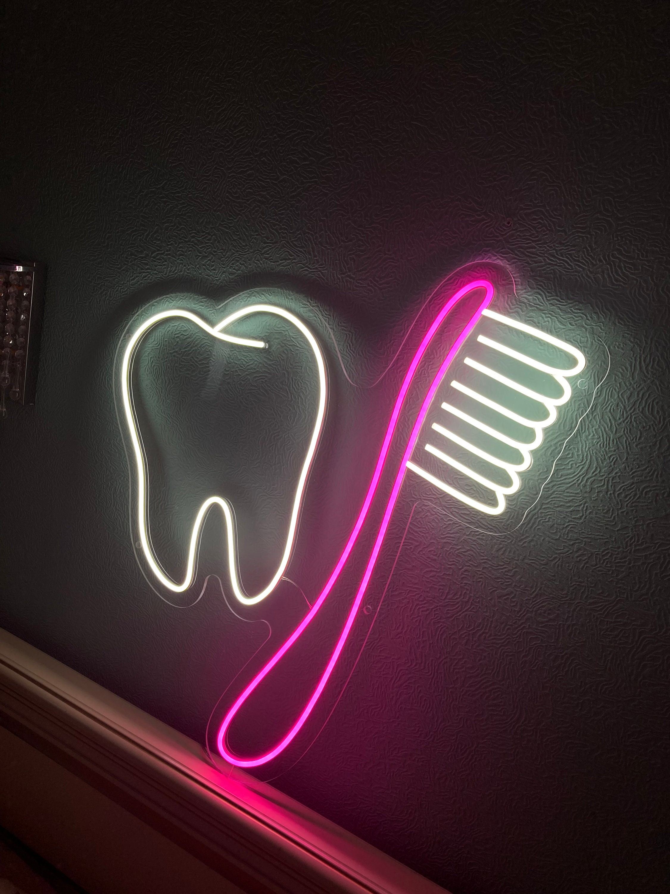 Toothbrush and Teeth Neon Sign, Teeth Neon Light, Dental Office Wall ...