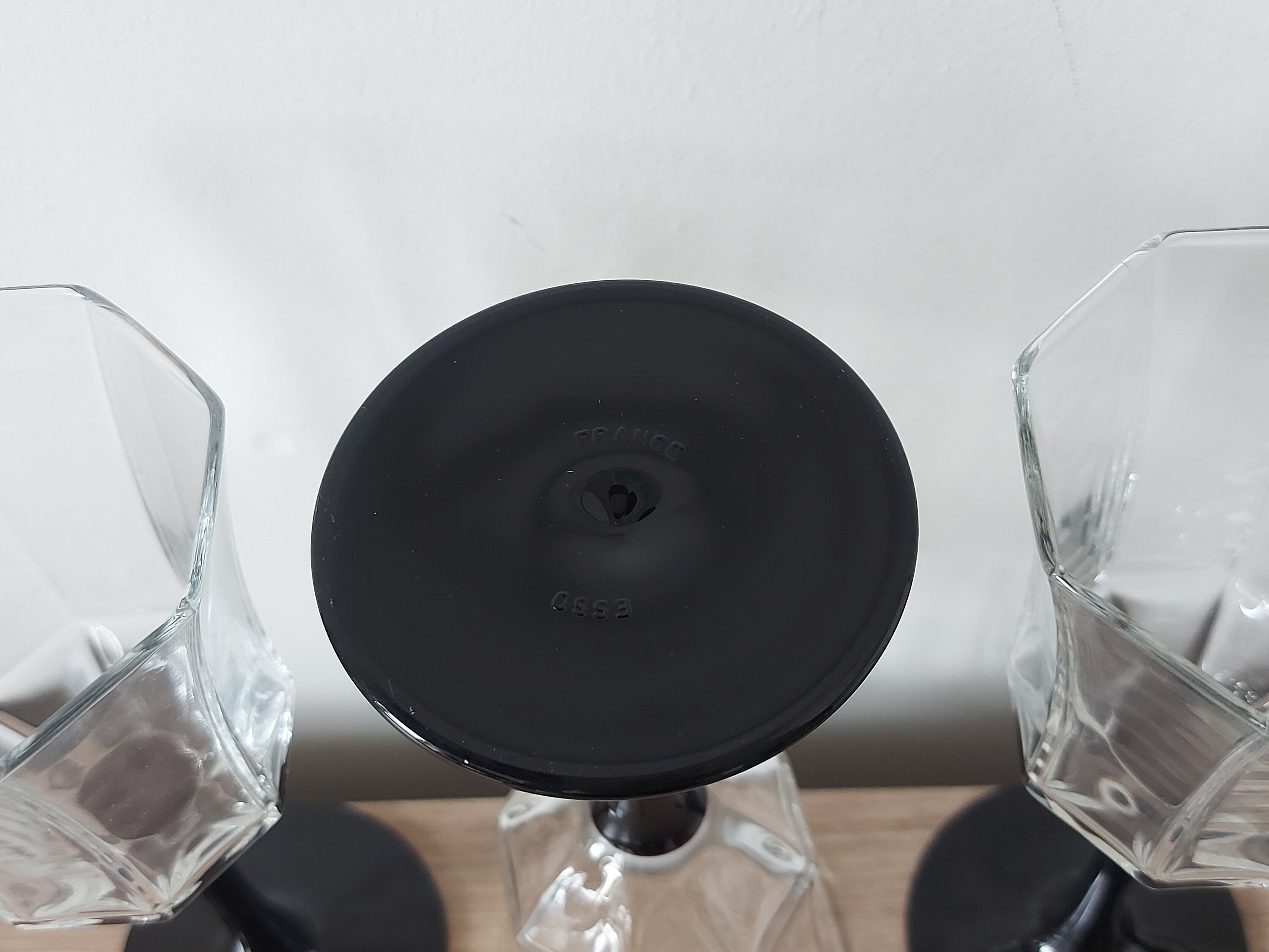 Set 4 Luminarc Octagonal Wine Glasses With Black Stem Glass Octime ...