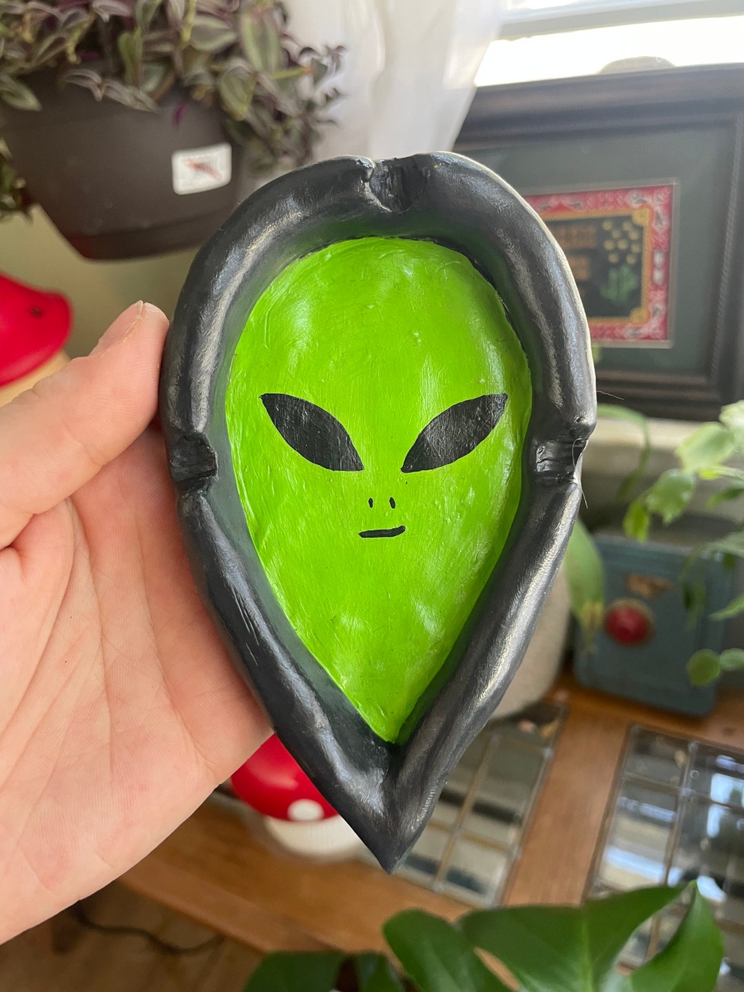 Alien Ashtray - Etsy
