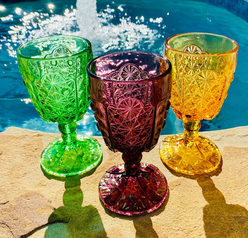 Vintage Set of Daisy and Button Pattern Water Goblets by L.G. Wright ...