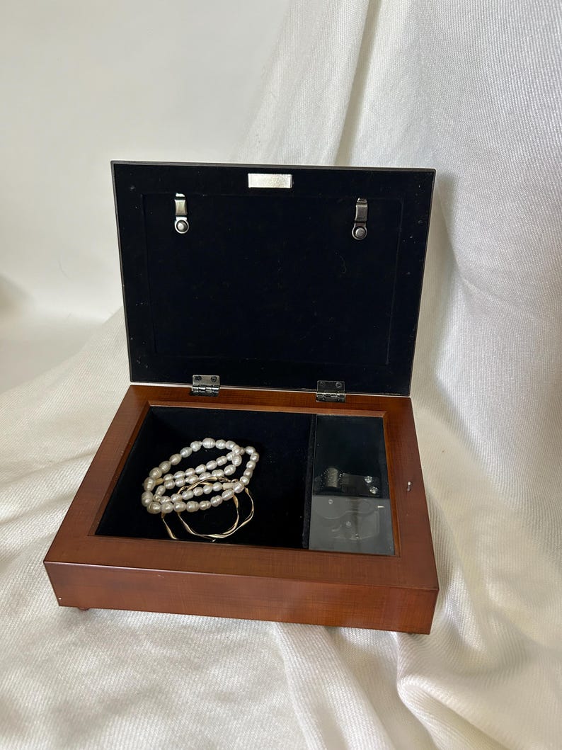Vintage Sankyo Wooden Musical Photo Box With Photo Frame - Etsy