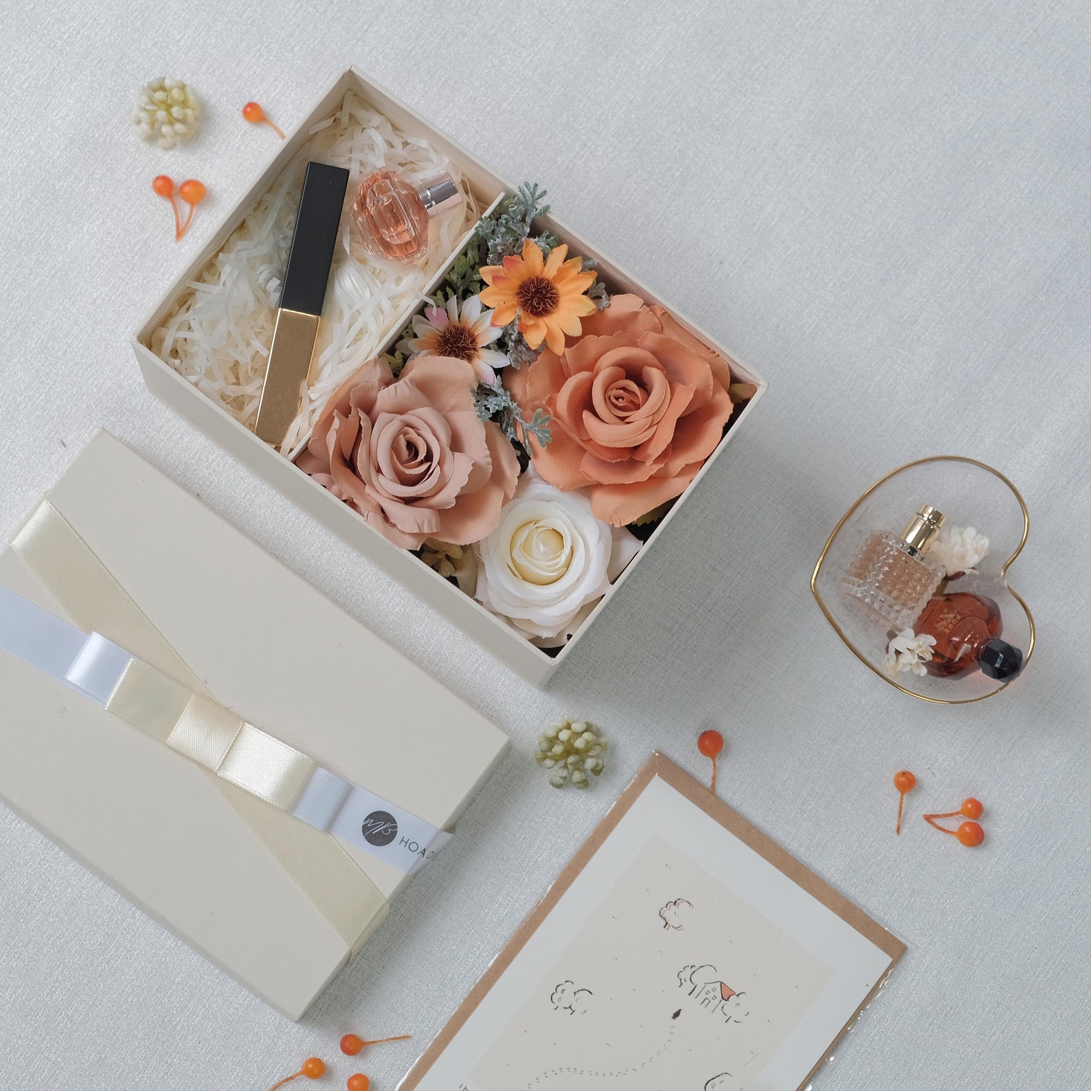 Kaori Box - the Scented Box - Flower Box With a Space for Your Gift ...