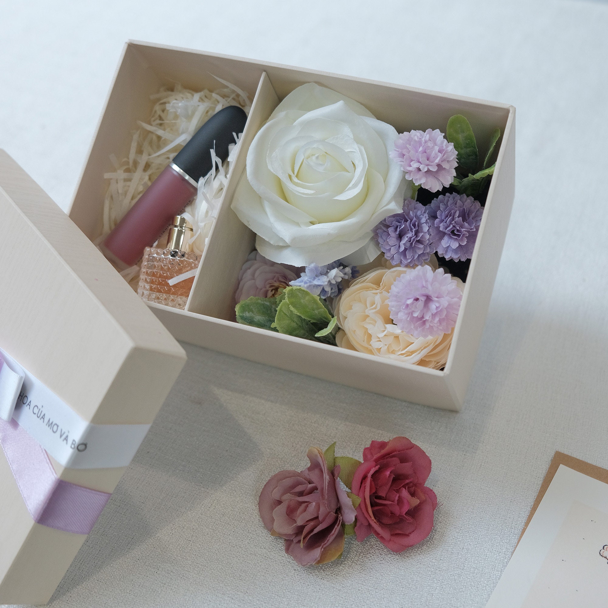 Kaori Box - the Scented Box - Flower Box With a Space for Your Gift ...