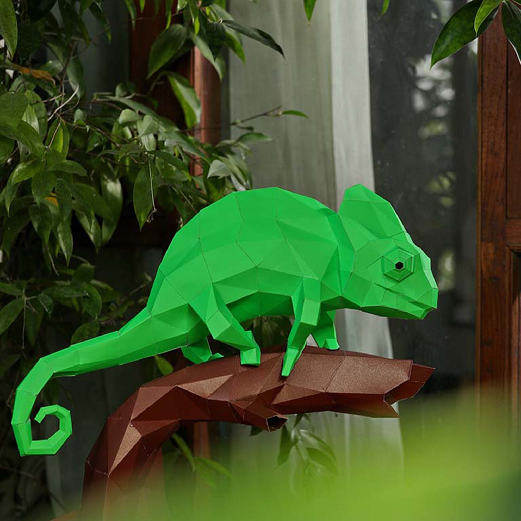 Chameleon 3D Papercraft Kit Animal Trophy Statue, Green Lizard Figure ...