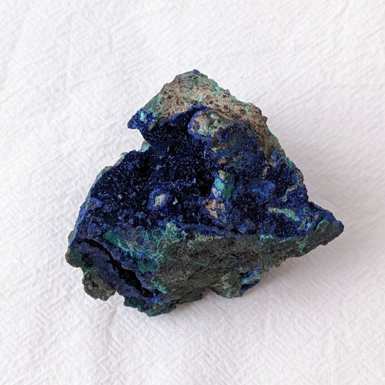 Dark Blue Highly Crystalized Azurite Geode With Light Green Malachite ...