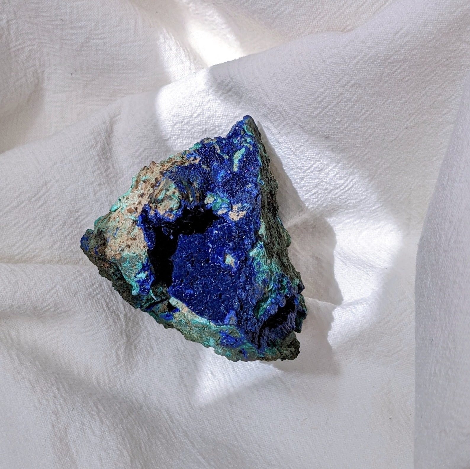 Dark Blue Highly Crystalized Azurite Geode With Light Green Malachite ...