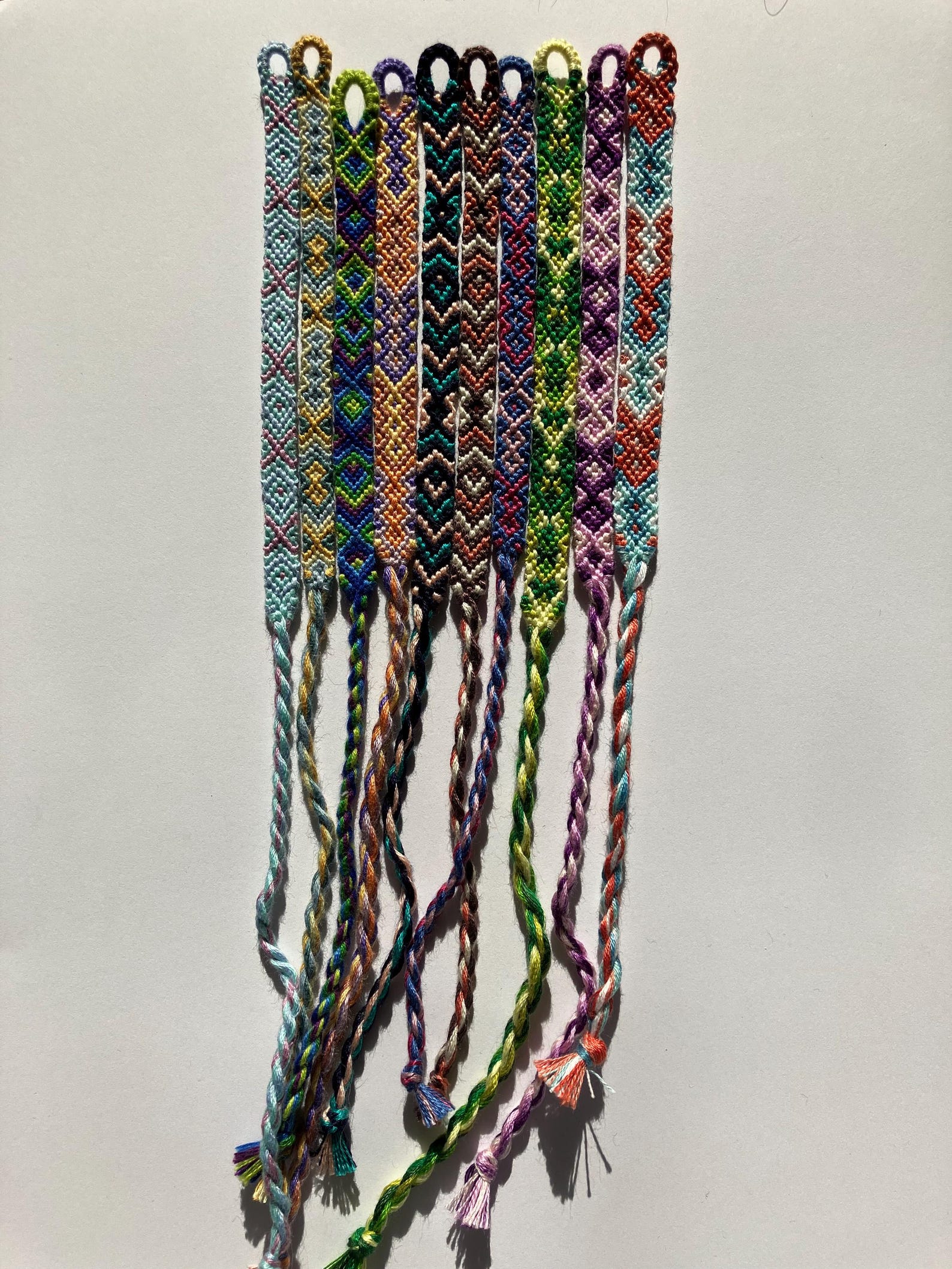 Gradient Diamond & Arrowhead Friendship Bracelets - Etsy