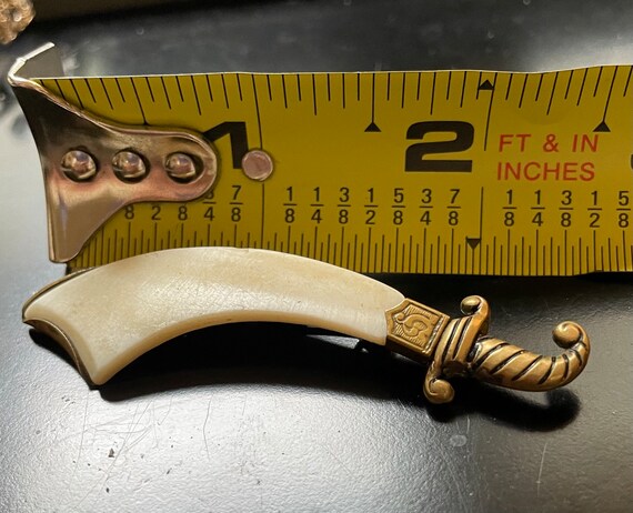 Bras and hand carved bone scimitar sword dagger pin b… - Gem