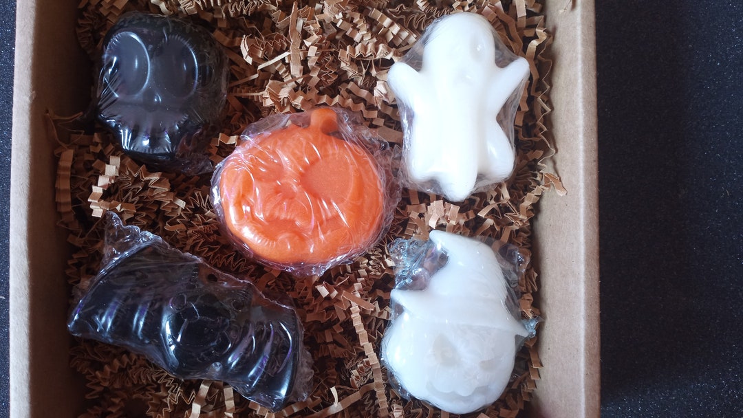 Halloween Small Soap Variety 5 Pack, Ghost, Bat, Pumpkin, Scarecrow ...