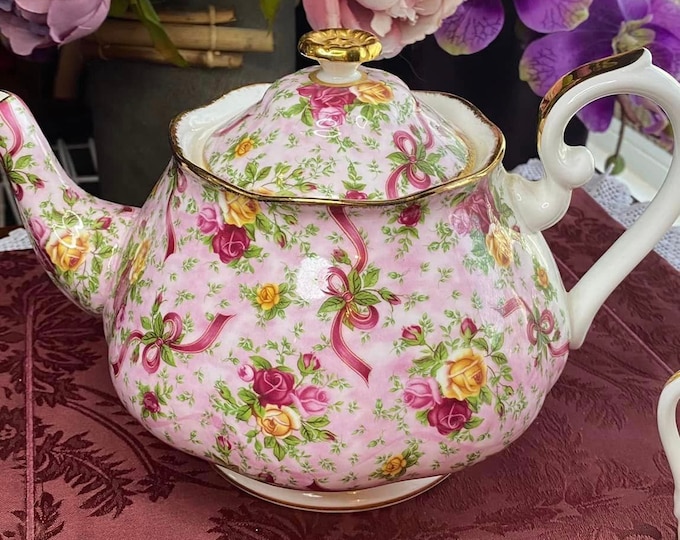 ROYAL ALBERT Old Country Roses Ruby Celebration Pink Chintz Teapot and ...
