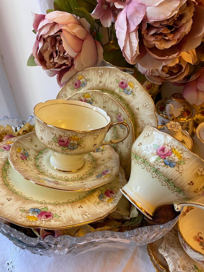 Paragon Virginia Teacup,saucer,sipe Plate Trio Set of 2 - Etsy