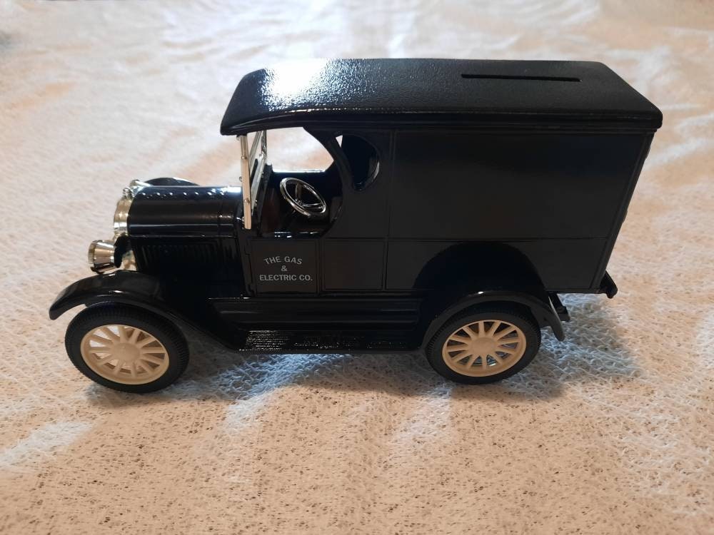 Diecast Banks, Truck Banks, Vintage Truck Banks, 1913 Bank, 1923 Bank ...