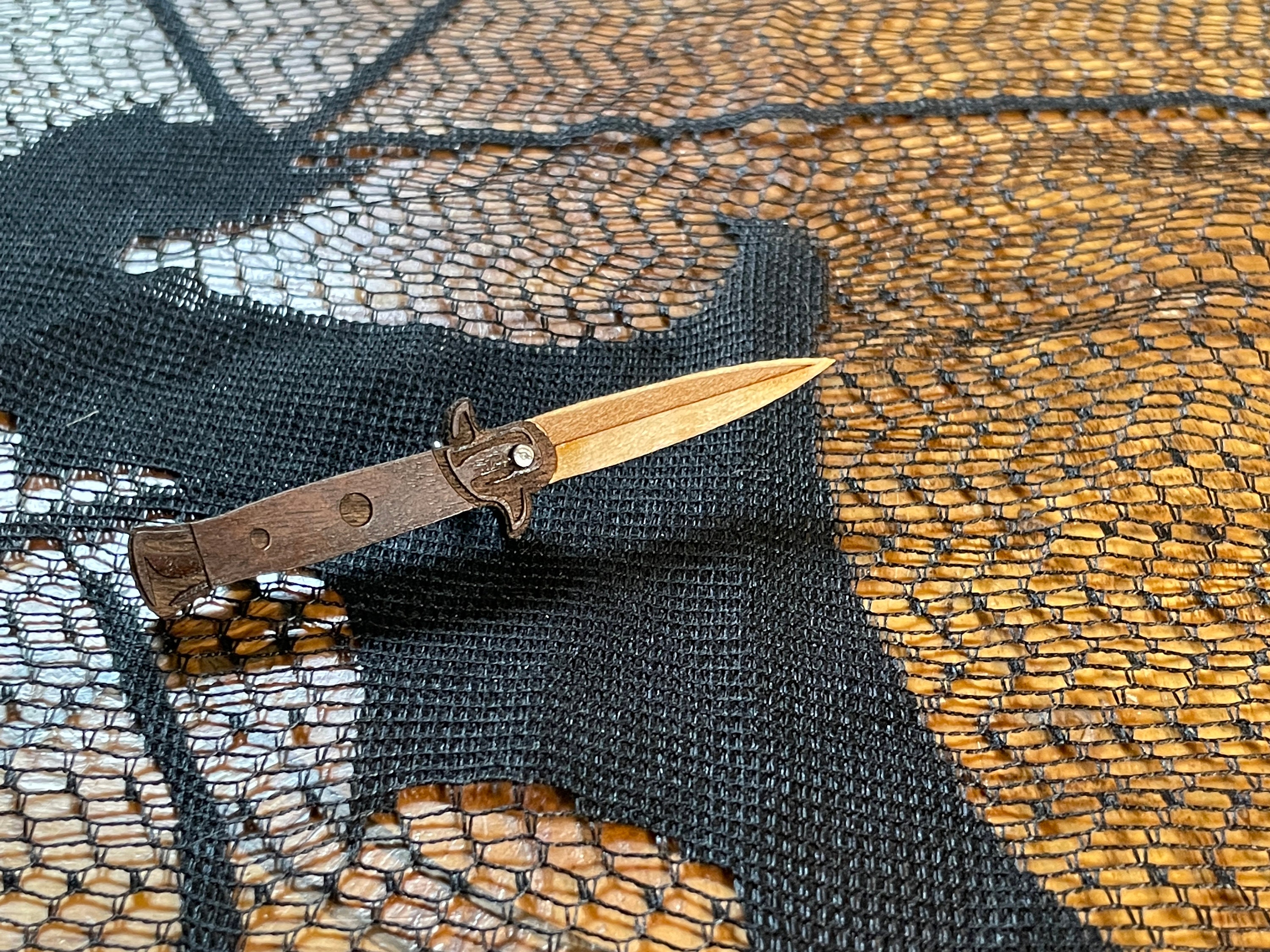 Switchblade Pin That Opens and Closes / Laser Cut / Wooden - Etsy