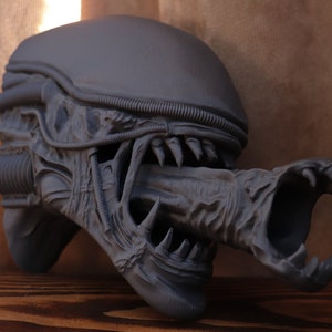 Alien Head Pen Holder • Xenomorph Face Home Decor • 3d Printed Sci-fi ...