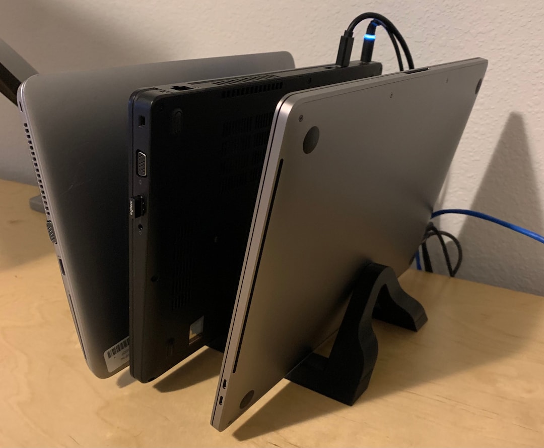 Vertical Laptop Stand - up to 4 Laptops Pc/mac - Etsy