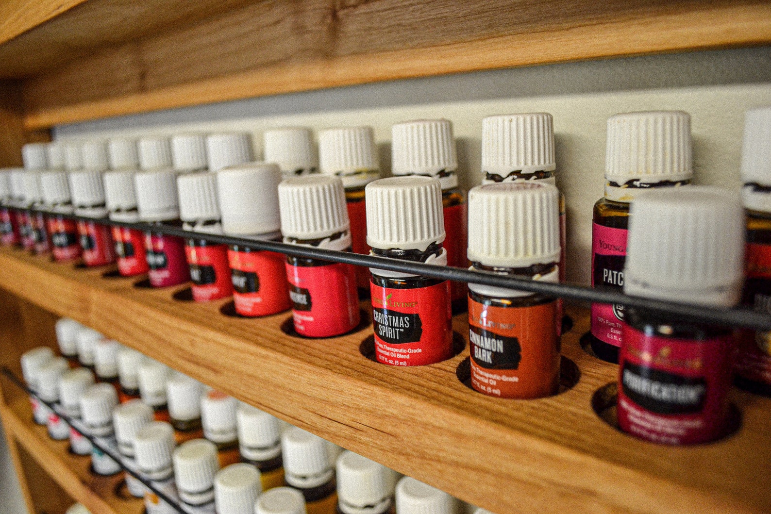 Essential Oil Shelves, Essential Oil Display Shelves DIY, Essential Oil ...