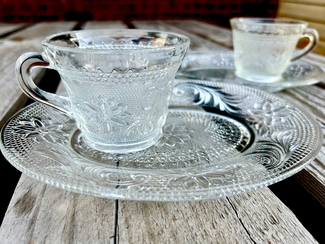 Indiana Glass Company Tiara Chantilly Sandwich Glass Clear Snack Plate ...