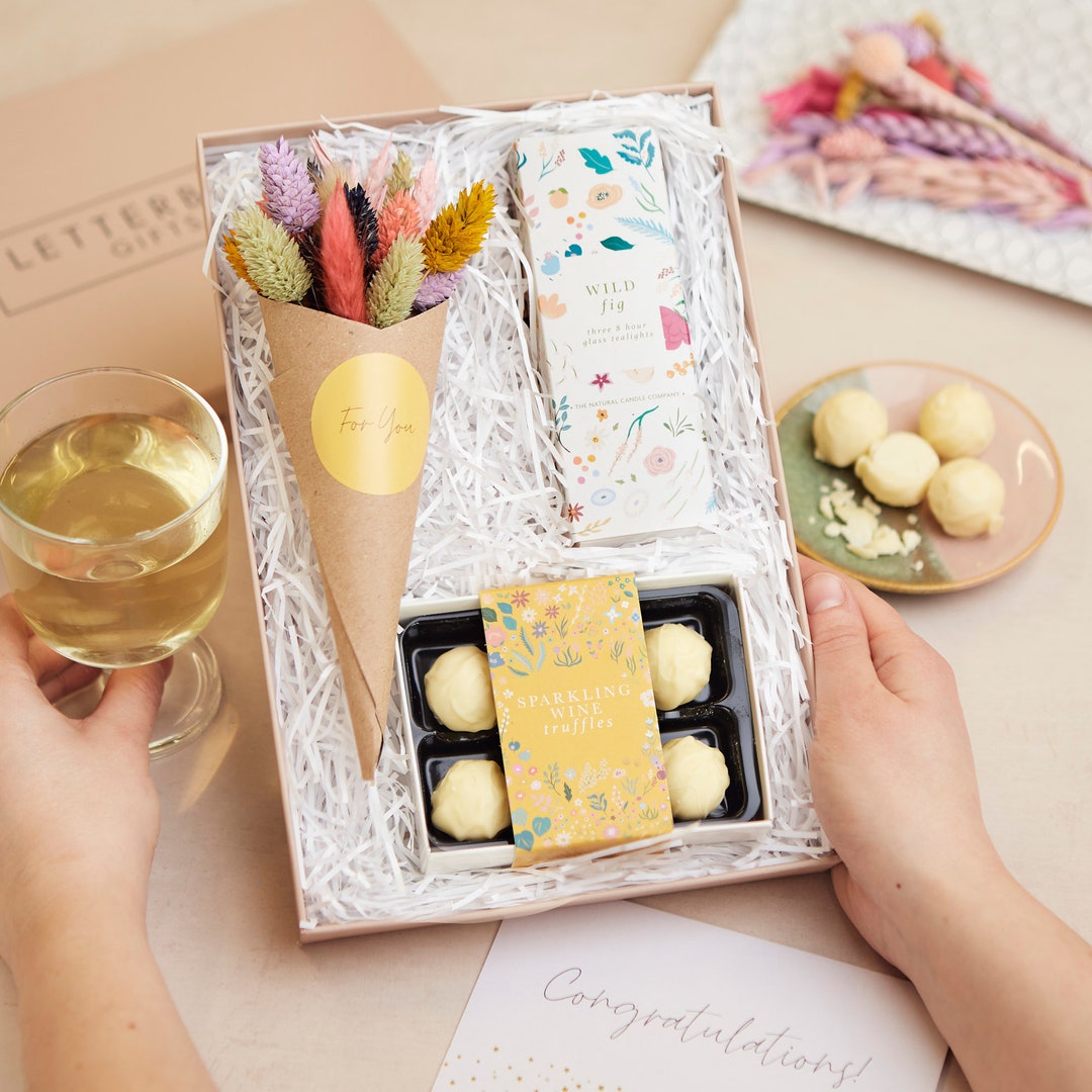 Celebration Flowers Letterbox Gift Set Dried Flower Bouquet ...