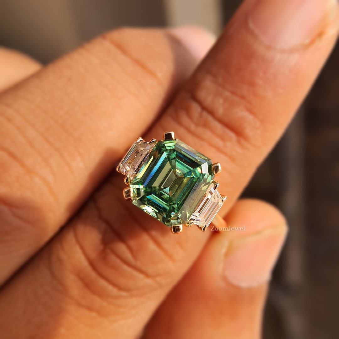 Rectangle Emerald Green Moissanite Ring| 3 Stone Engagement Ring| 14k ...
