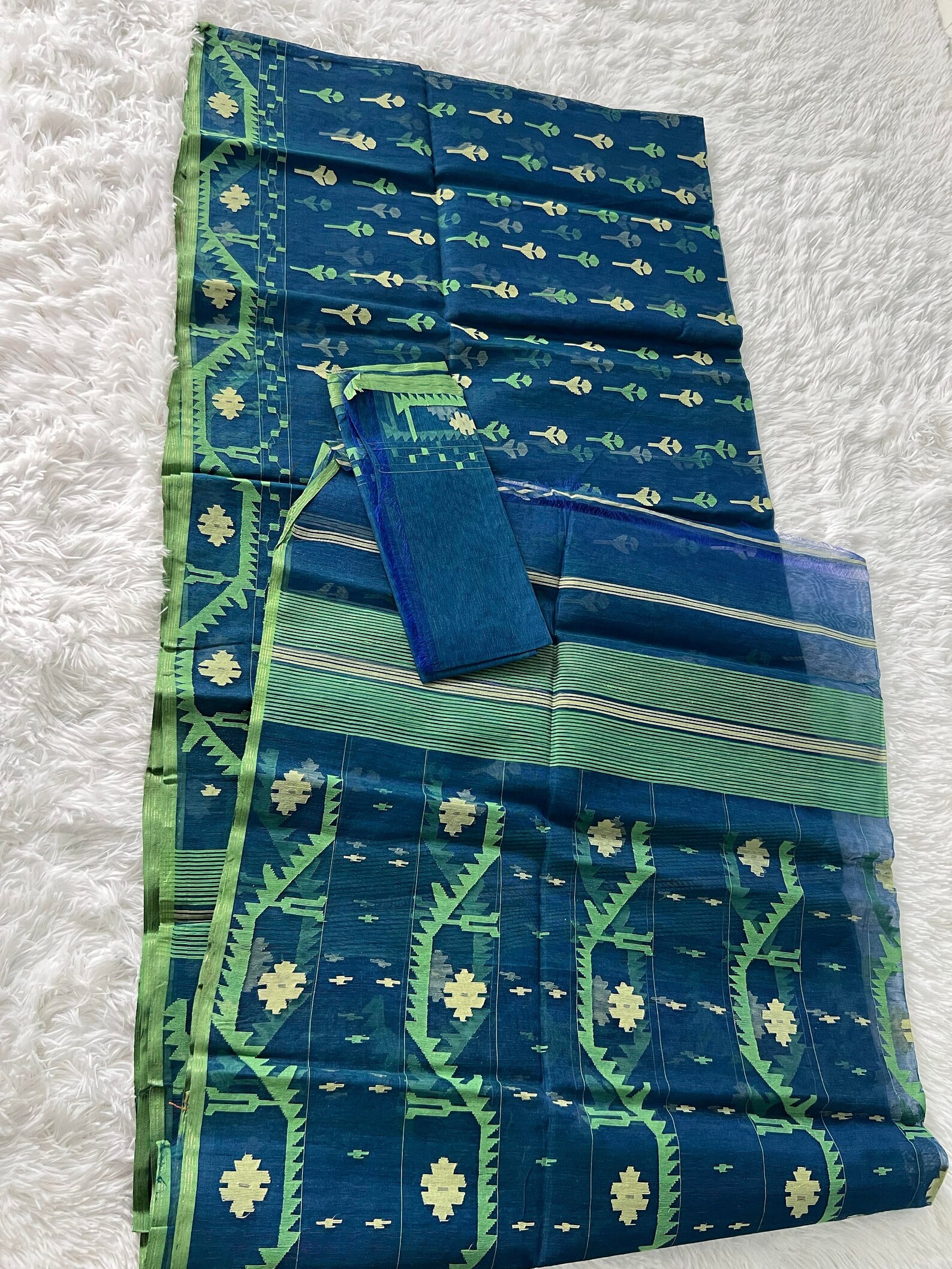 84 Counts Handmade Muslin Dhakai Jamdani Half Silk Saree (blouse Piece ...