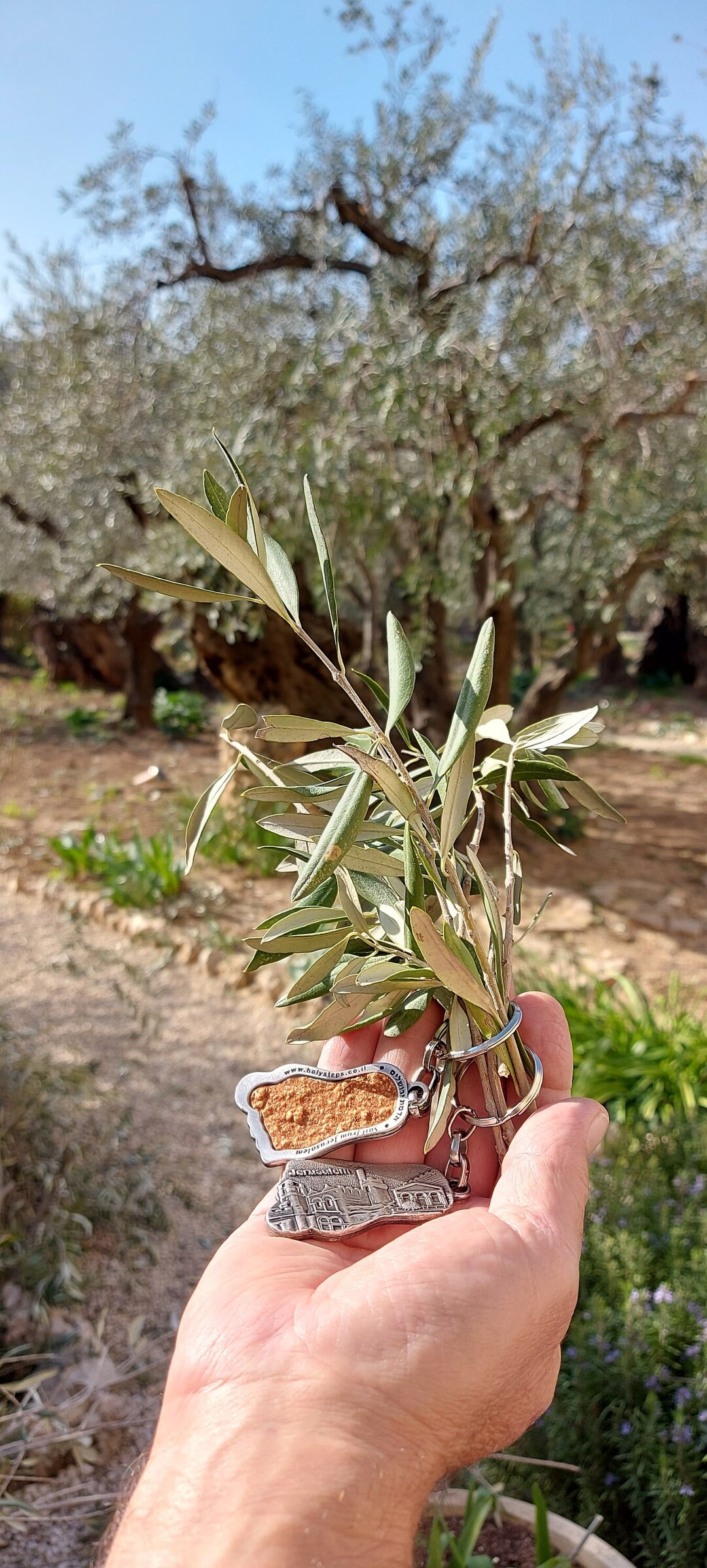 Jerusalem Key Chain. With Sacred Soil From the Garden of Gethsemani in ...