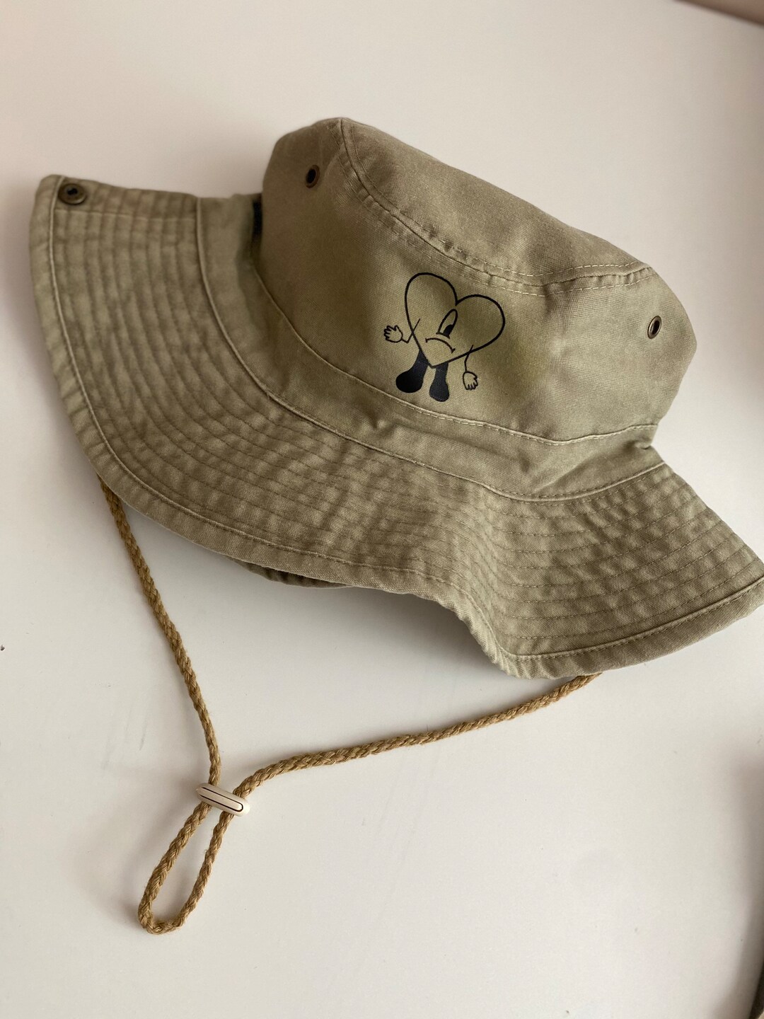 Bad Bunny Un Verano Sin Ti Bad Bunny Sad Heart Corazón Multicolor ...