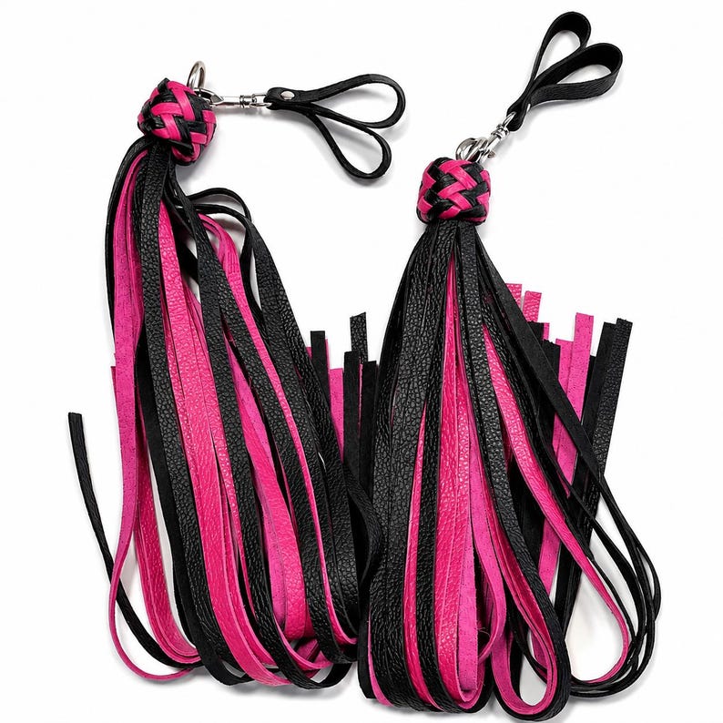 Leather Finger Flogger 30 Tails, Spanking Whip, Swivel Wrist Flogger ...