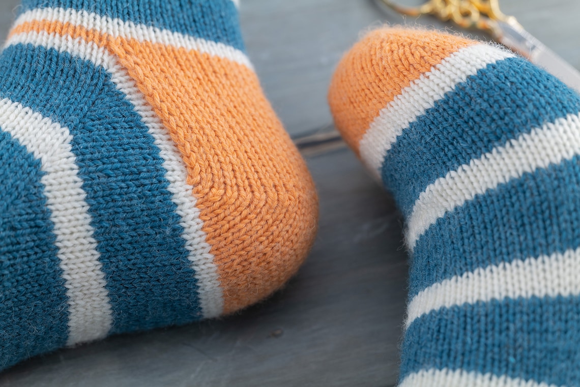 The Perfect Toe-up Sock Knitting Pattern - Etsy
