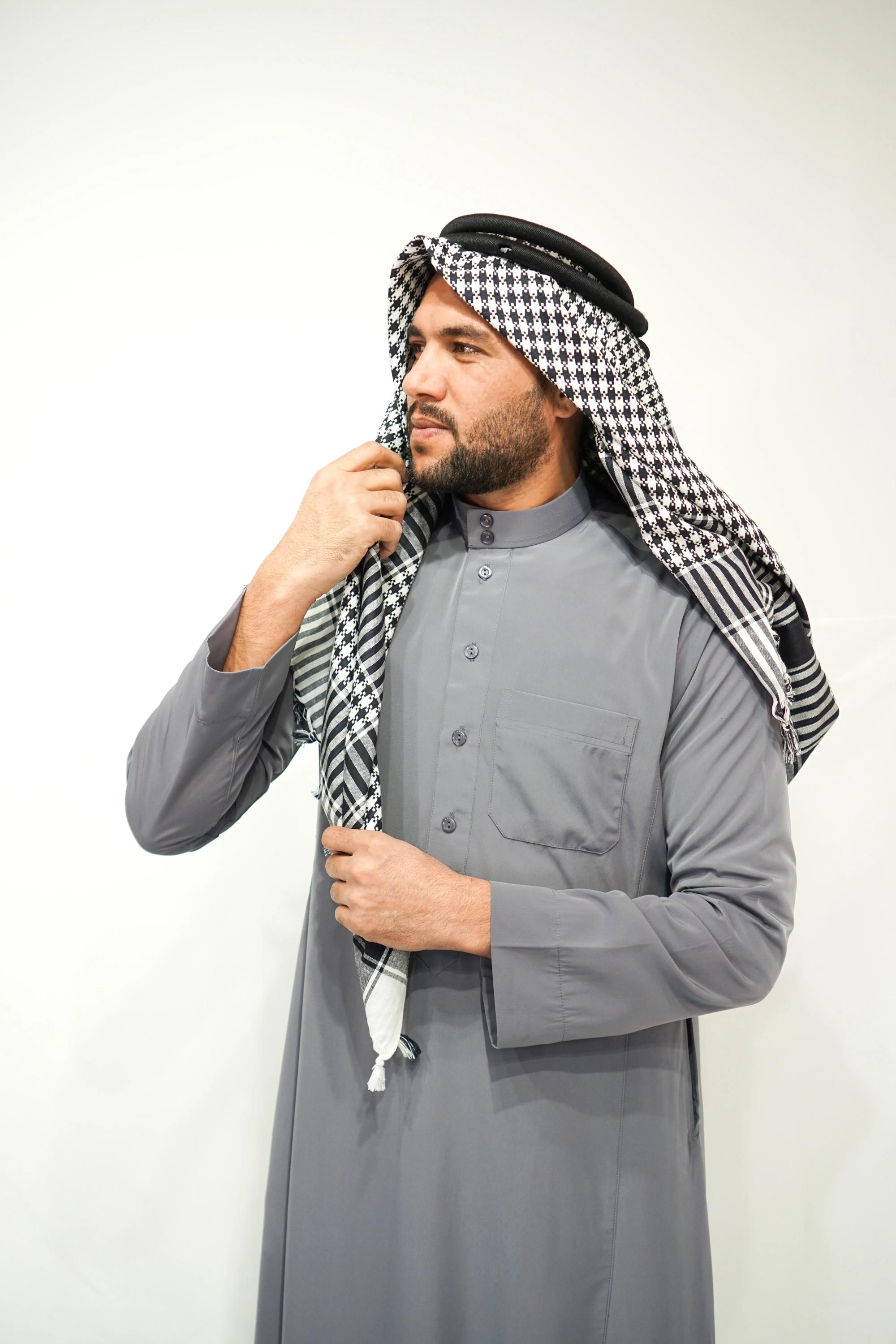 Plain Classic Saudi Grey Thobe With Collar - Timeless Traditional ...