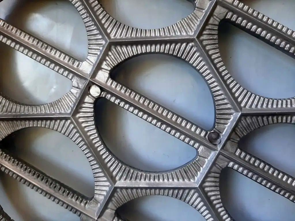 Ukrainian Vareniki Pierogi Maker Metal Mold Varenichnitsa Ravioli ...