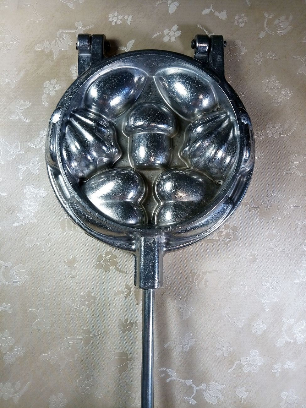 Assorti Sweet Pastry Maker Cookie Mold Pastry Heart, Shell, Cone ...