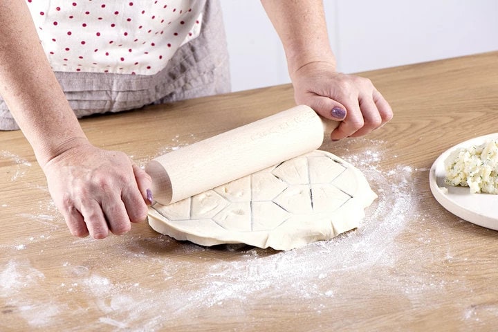 Ukrainian Vareniki Pierogi Maker Metal Mold Varenichnitsa Ravioli ...