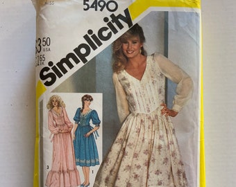 Tracing COPY of Vintage Simplicity 7327 Gunne Sax Style Sewing Pattern ...