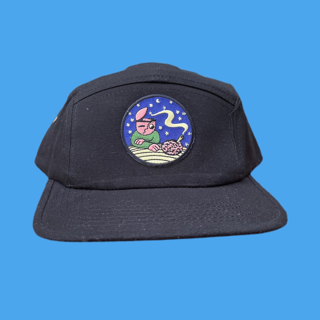 420 Hash Club Classic Amsterdam Bulldog Art 5 Panel Jockey Hat Cookies ...