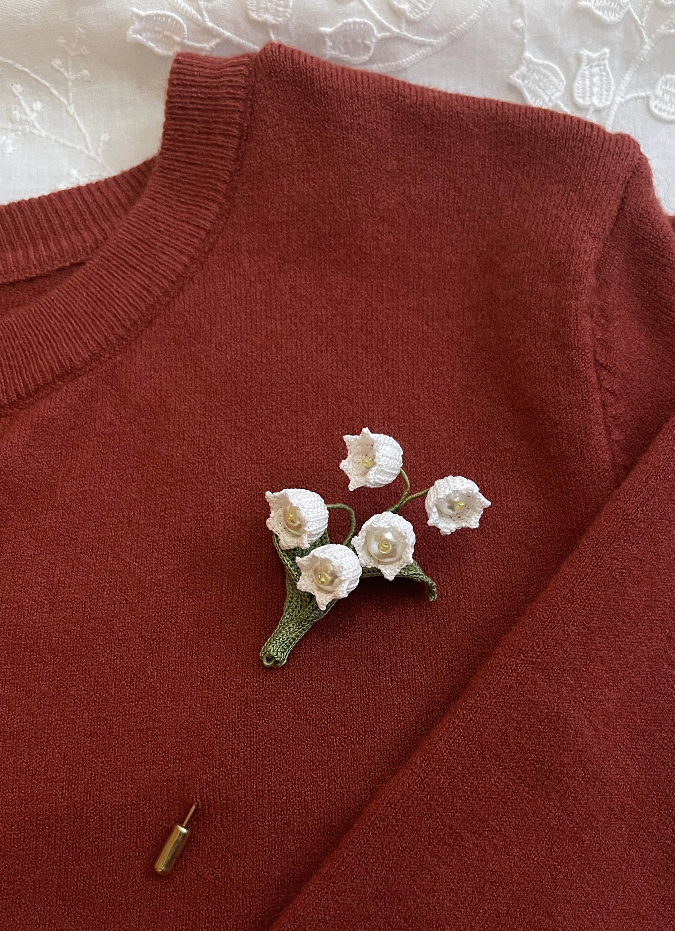 Broche fleur au crochet/Broche muguet/Broche pour mariage - Etsy France