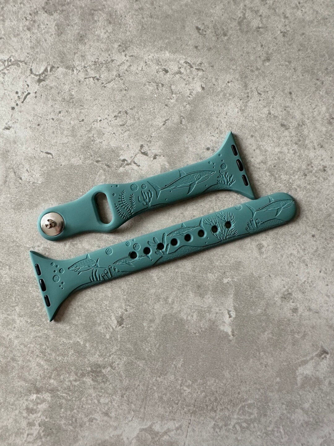Engraved Great White Sharks Design for Apple Watch - Slim Silicone ...